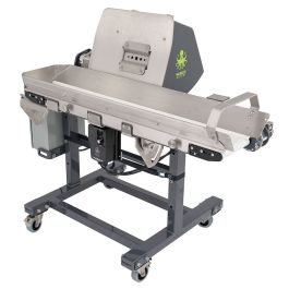 Munch Machine Conveyor Single Bucker Rolling to the Right